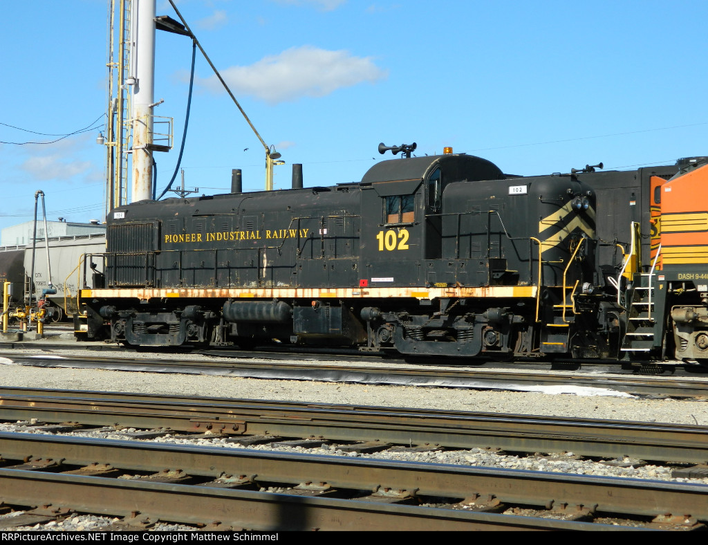 ~Pioneer Industrial Railway RS3~